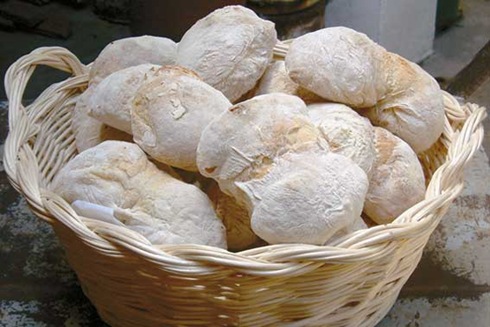 pé de videira: Padas e folar de Vale de Ílhavo